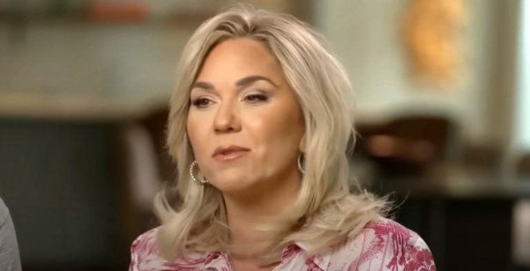 Angry Correctional Officer Locked Julie Chrisley In Cafeteria – Daily News